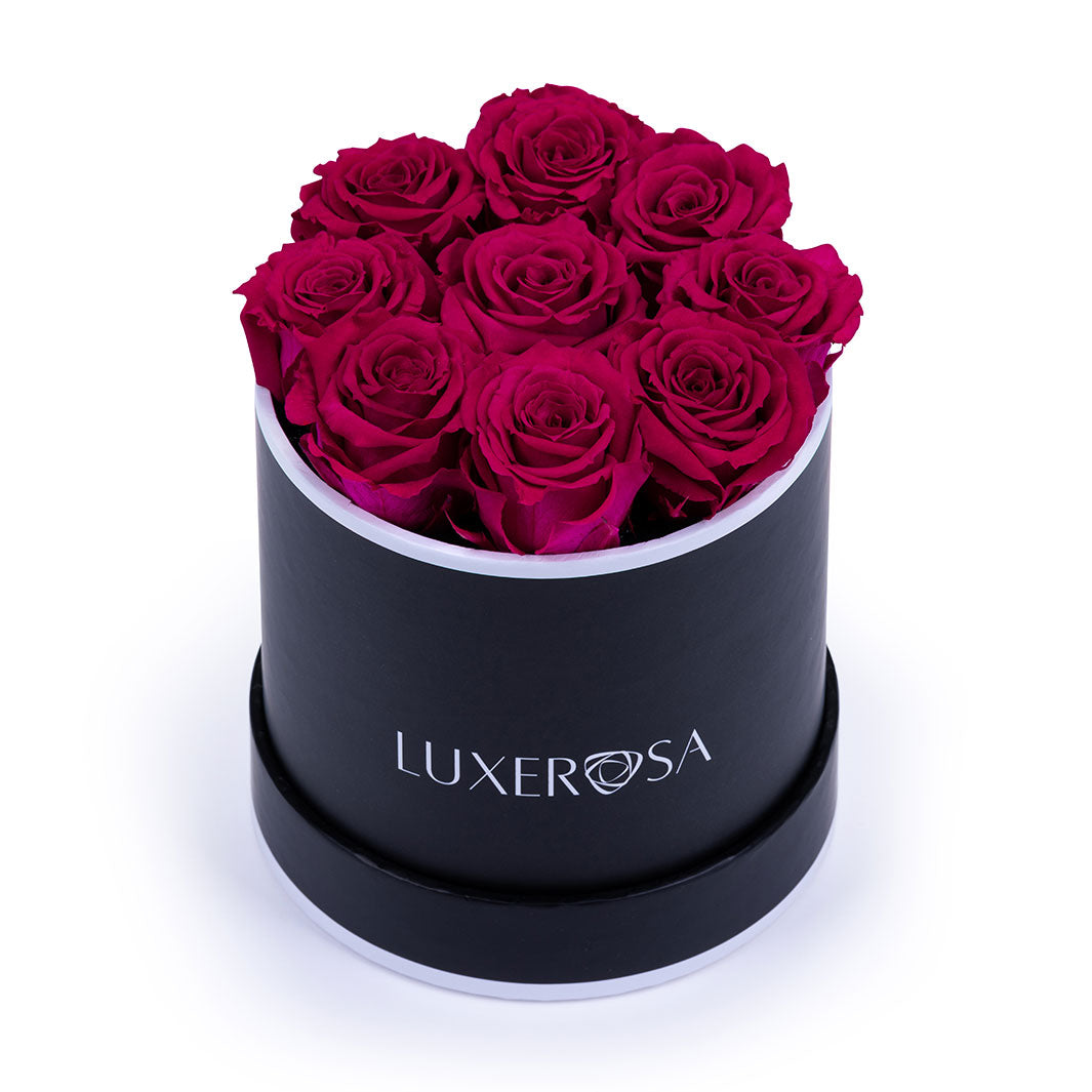 Black, Small Round, Infinity Rose Box with Petite Preserved Forever
